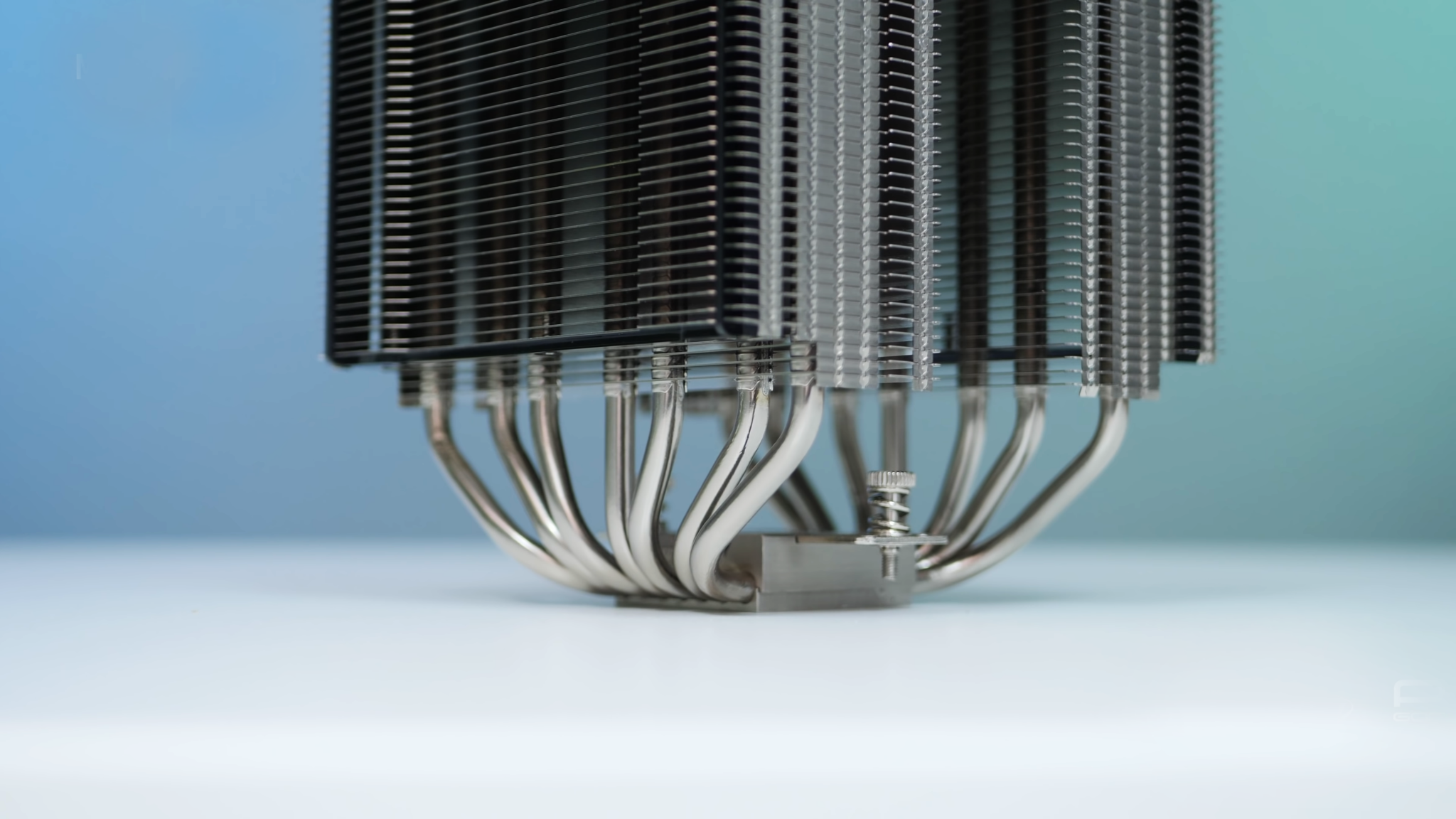 Cooler stock sau aftermarket? Lichid sau aer?